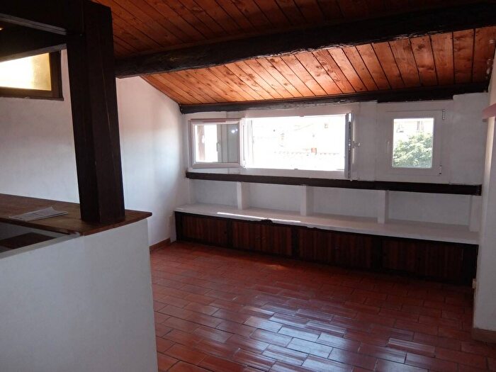 Appartement à louer - Centre Ville, Aix-en-Provence - 1 pièce