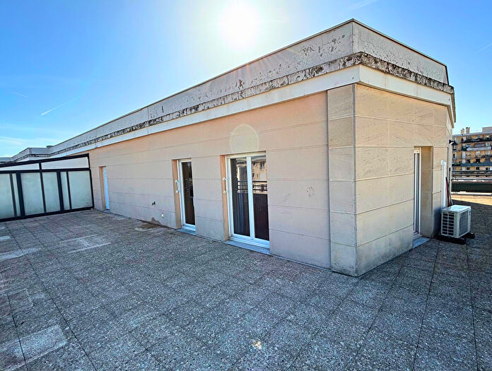 Appartement à vendre - Colombes, Europe - 4 pièces - 3 chambres