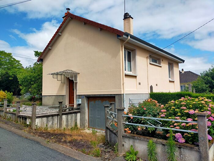 Villaines-la-Juhel - Maison 4 pièces à vendre