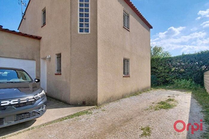 Maison à louer - Espira-de-lAgly - 5 pièces - 4 chambres