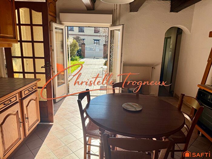 Maison 5 pièces à Naours, à vendre