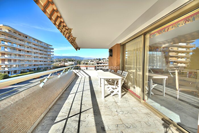 Appartement à vendre - Le Cannet, Rocheville, Colombier, Campelières - 2 pièces - 1 chambre