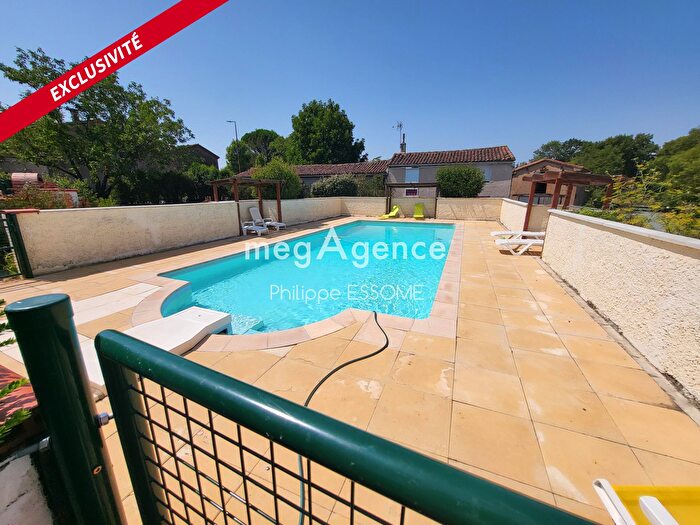 Maison à vendre - Saint-Antonin-de-Lacalm - 7 pièces - 5 chambres