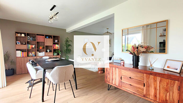 Maison à vendre - Châteaugiron - 6 pièces - 4 chambres