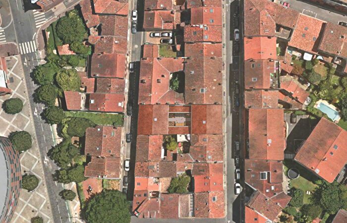Maisons à vendre et appartements à louer - 1