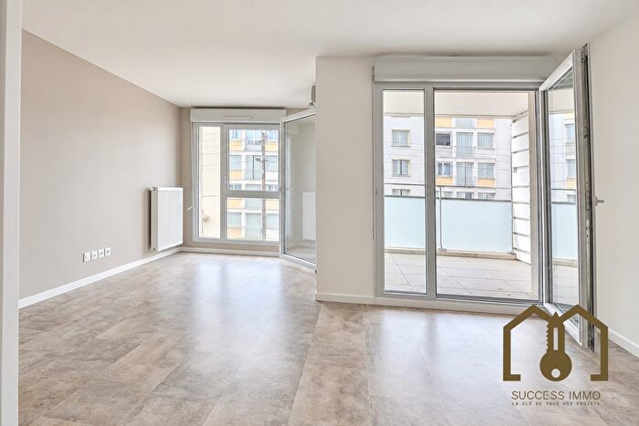 Vaulx-en-Velin, Vaulx en Velin Sud : Appartement 2 pièces à vendre