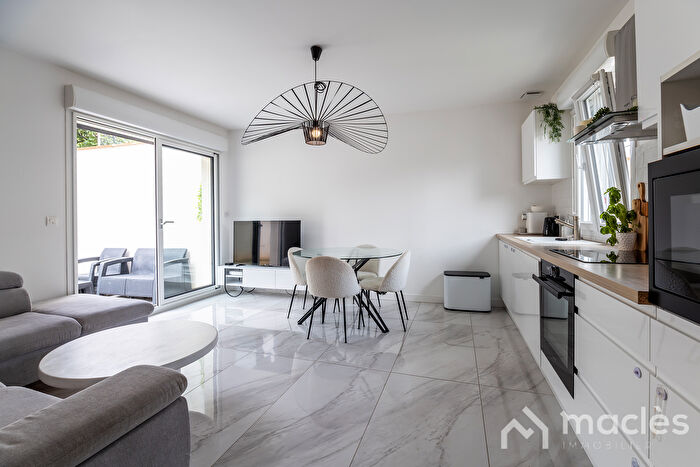 Maison à vendre - Goussainville, Buttes Chaumont, Buttes aux Oies, Grand Pré, Demoiselles - 4 pièces - 3 chambres