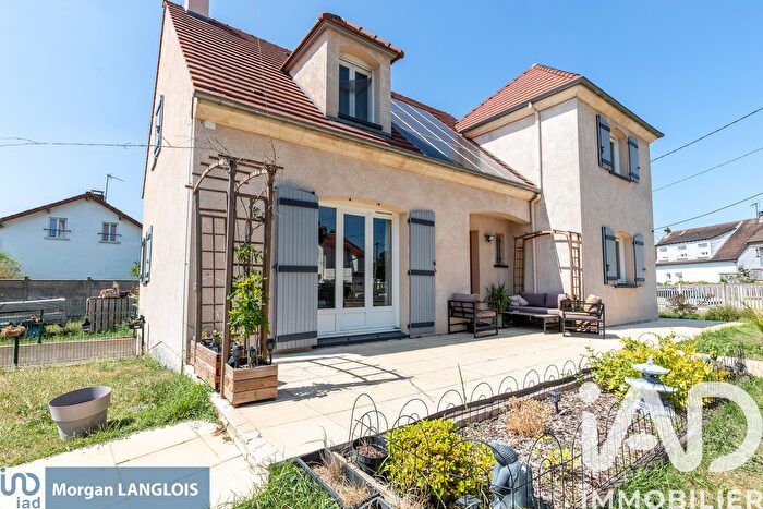 Maison à louer - Morsang-sur-Orge, Cachin - 6 pièces - 4 chambres