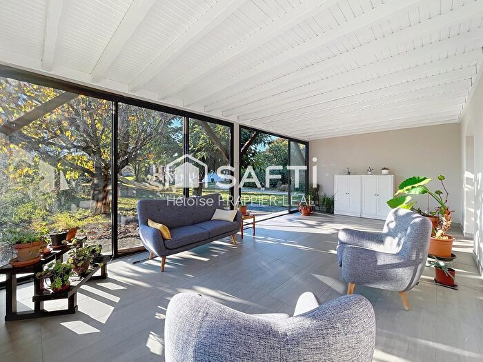 Maison à vendre - Cussac-Fort-Médoc - 5 pièces - 3 chambres