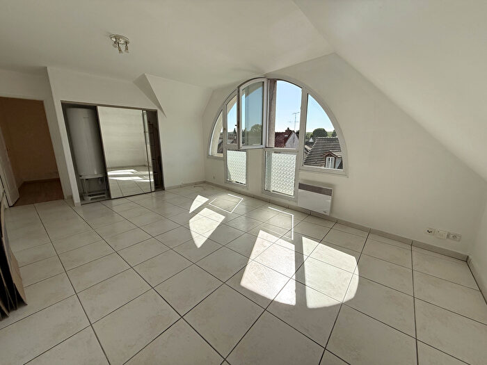 Appartement 2 pièces à La Chapelle-en-Serval, à louer