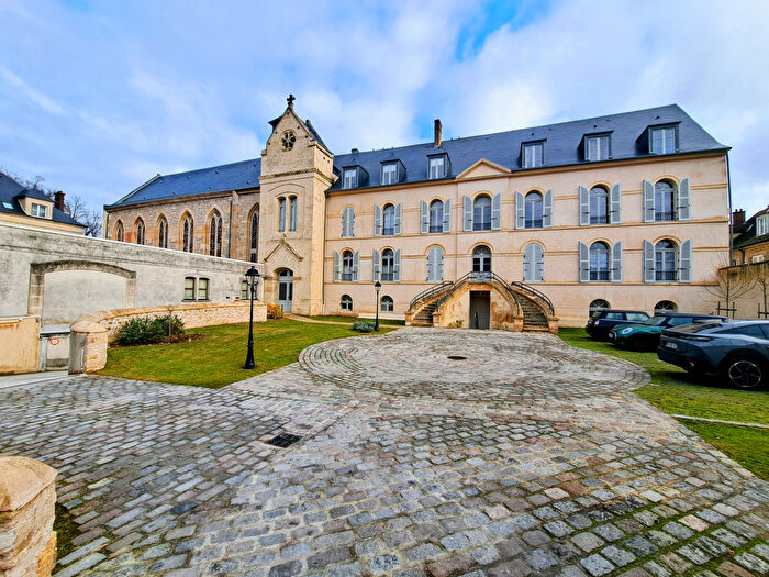Appartement à vendre - Senlis, Centre-ville - 3 pièces - 2 chambres