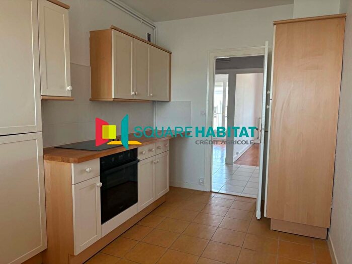 Appartement 4 pièces à louer à Bourges, Centre-ville, Charlet, Lahitolle, Pignoux, Sembat