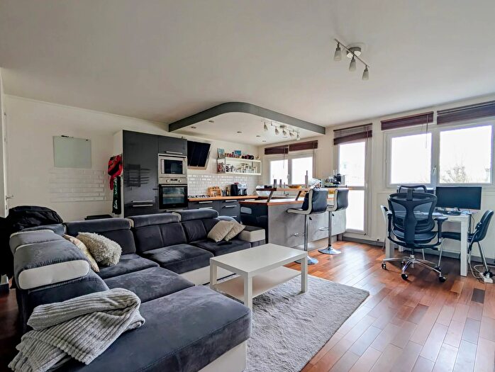 Appartement à vendre - Plaisir, Ebisoires - 3 pièces - 2 chambres