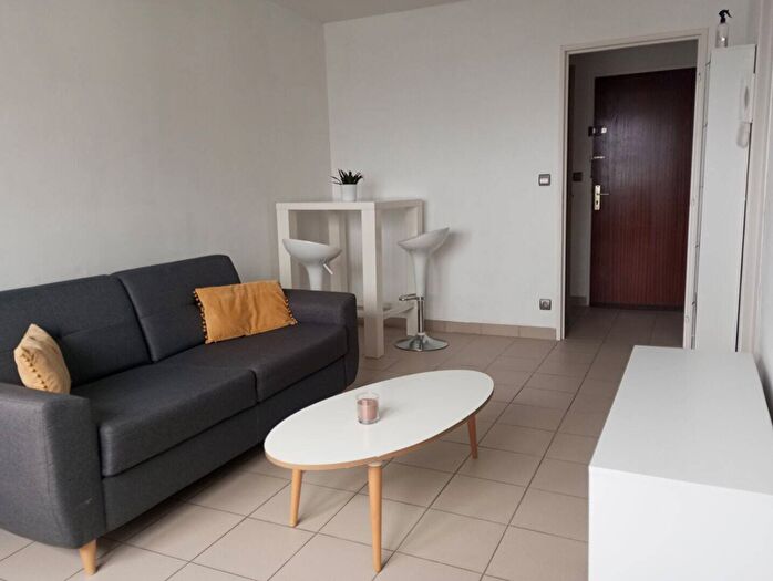 Appartement à louer - Peripherie, Saint Memmie - 1 pièce