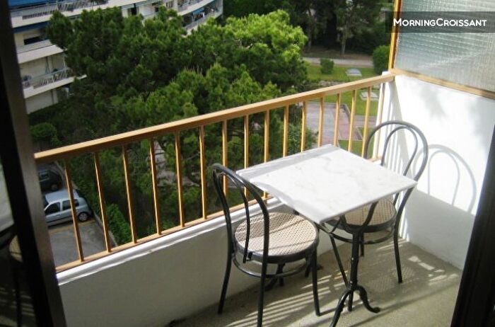 Appartement 1 pièce à louer à Marseille 4ème, Cinq Avenues