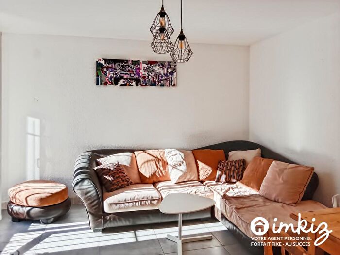 Appartement à vendre - Vitrolles, Centre-ville, Roucas, Les Pins, Le Liourat - 3 pièces - 2 chambres