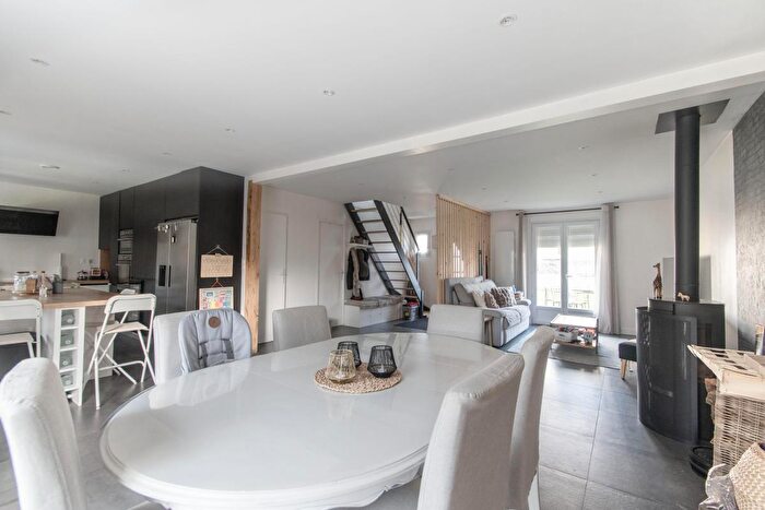 Maison à vendre - Ballancourt-sur-Essonne - 5 pièces - 3 chambres