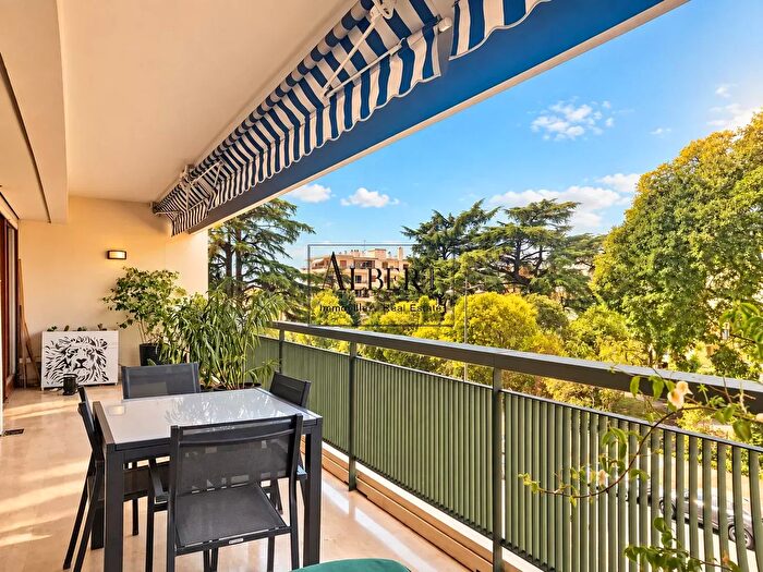 Cannes, Californie Pezou - Appartement 3 pièces à vendre