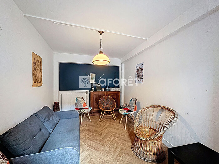 Limoges, Centre-ville, Hôtel de Ville, Emailleurs : Maison 3 pièces à louer