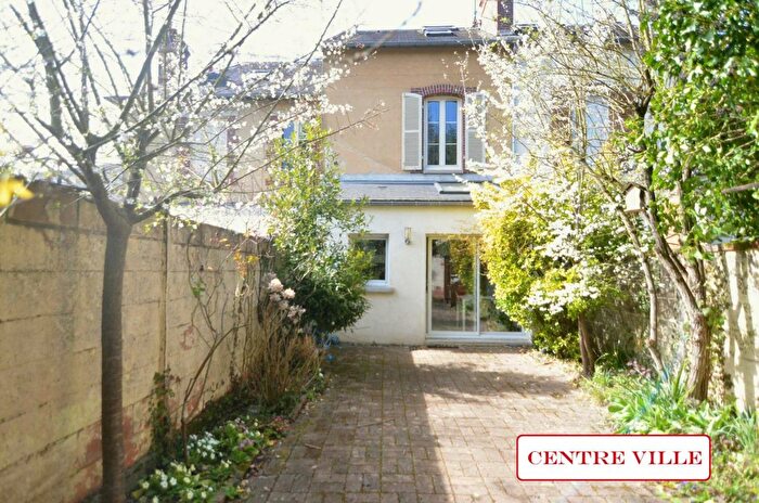 Maison à vendre - Alençon, Croix Mercier, Châtelet, Nord Lancrel - 5 pièces - 3 chambres
