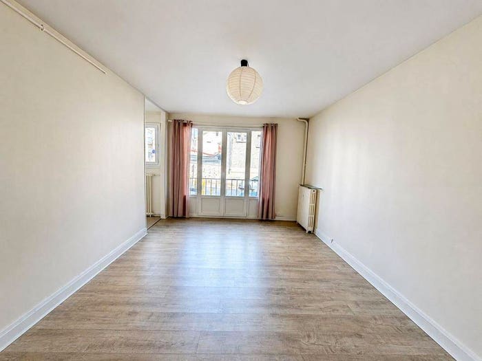 Centre-Halles Carnot, Limoges : Appartement 1 pièce à louer