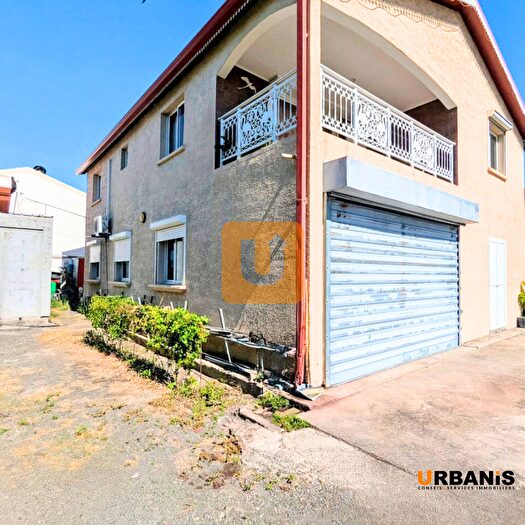 Maison à vendre - Le Port, Centre-ville - 6 pièces - 2 chambres