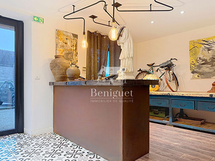 Maison à vendre - Ploudalmézeau - 9 pièces - 5 chambres