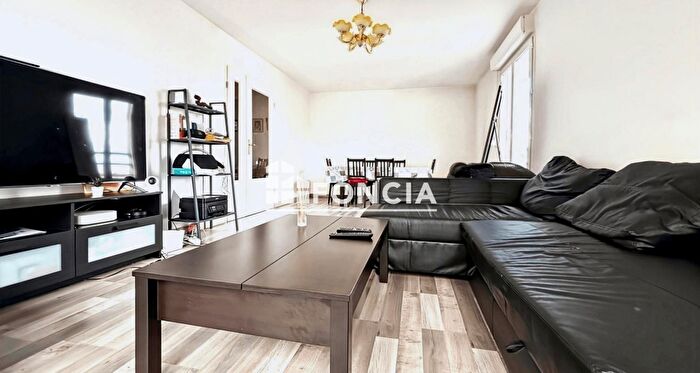 Appartement à vendre - Noisy-le-Grand, Nord - 3 pièces - 2 chambres