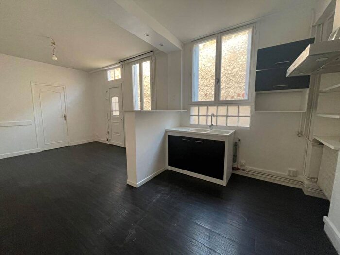 Appartement à louer - Bourgogne-Pasteur, Orléans - 2 pièces - 1 chambre