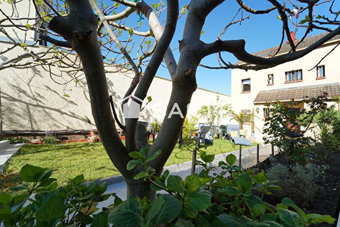Maison 7 pièces à Montreuil, Montreau, Le Morillon, à vendre