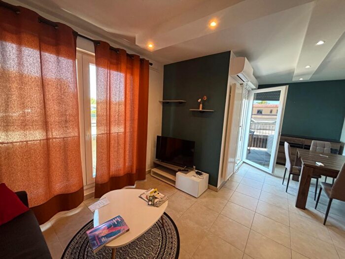 Appartement 3 pièces à louer à Avignon, Préfecture