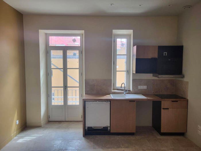 République, Nice : Appartement 2 pièces à louer