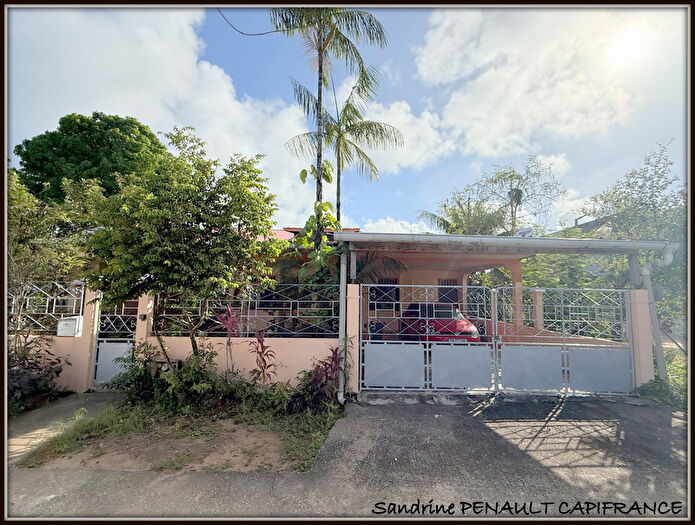 Maison à vendre - Kourou - 7 pièces - 3 chambres