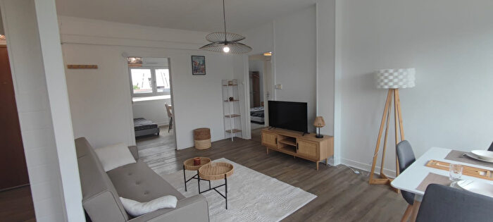 Appartement à louer - Vand uvre-lès-Nancy, Charmois, Nabécor, Tourtel, Brichambeau - 4 pièces - 3 chambres