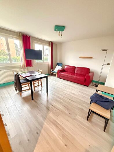 Appartement à louer - Le Mainguy-Le Moulin à Vent, Bondy - 1 pièce