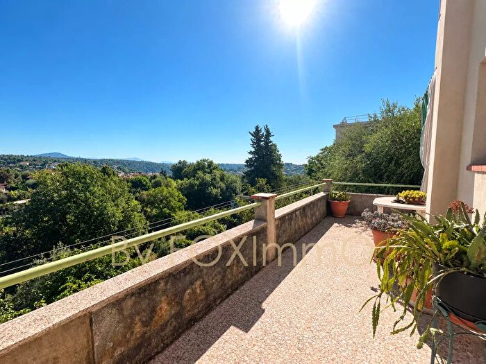 Vence, Vosgelade, Sainte-Anne : Appartement 3 pièces à vendre
