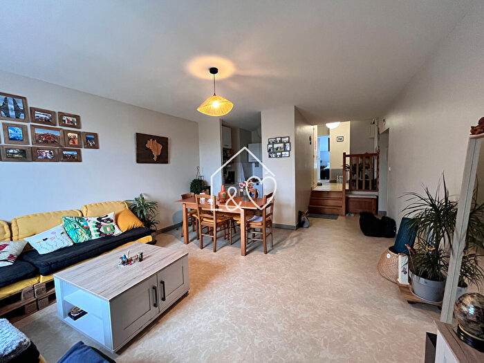 Appartement à vendre - Indre - 3 pièces - 2 chambres