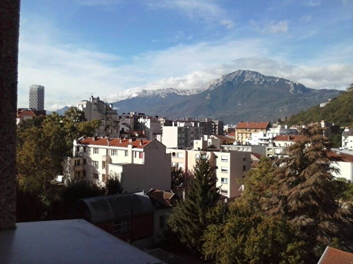 Appartement à louer - Grenoble, Ile Verte - 3 pièces - 2 chambres