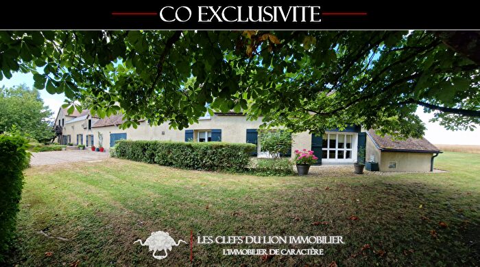 Maison à vendre - Fontainebleau, Centre-ville - 18 pièces - 8 chambres