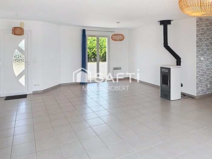 Aussac-Vadalle - Maison 5 pièces à vendre