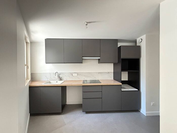 Gambetta, Paris 20ème arrondissement - Appartement 2 pièces à louer