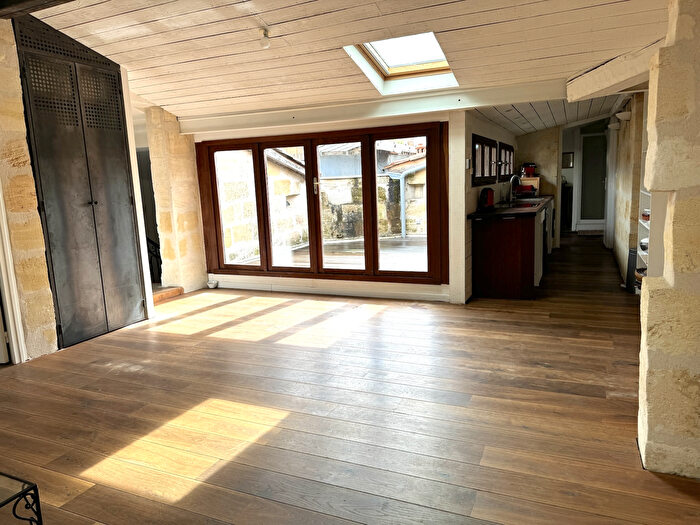 Bordeaux, Saint-Christoly - Appartement 3 pièces à louer