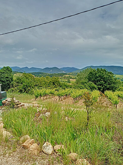 Maison à louer - Vinsobres - 5 pièces - 4 chambres