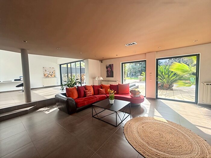 Maison à vendre - Istres - 5 pièces - 4 chambres