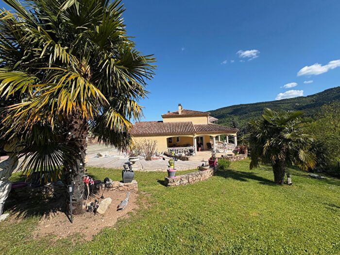 Maison à vendre - Annonay - 10 pièces - 3 chambres