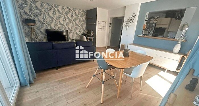 Appartement 4 pièces à louer à Division Leclerc, Châtenay-Malabry