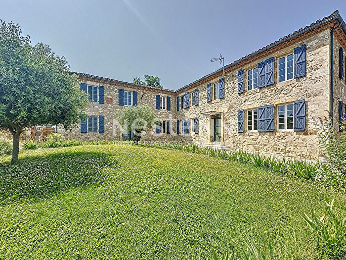 Maison à vendre - Auch, Faubourgs - 14 pièces - 8 chambres