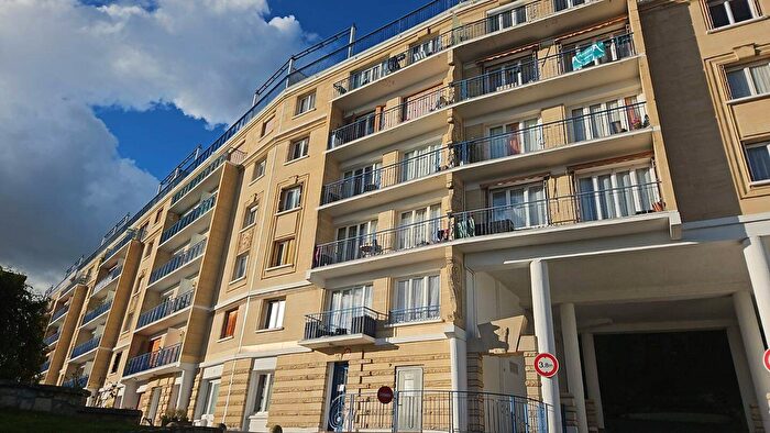 Appartement à louer - Annonciades, Meulan-en-Yvelines - 4 pièces - 2 chambres