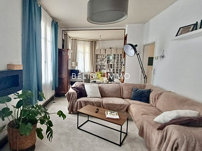 Maison 9 pièces à Chinon, à vendre