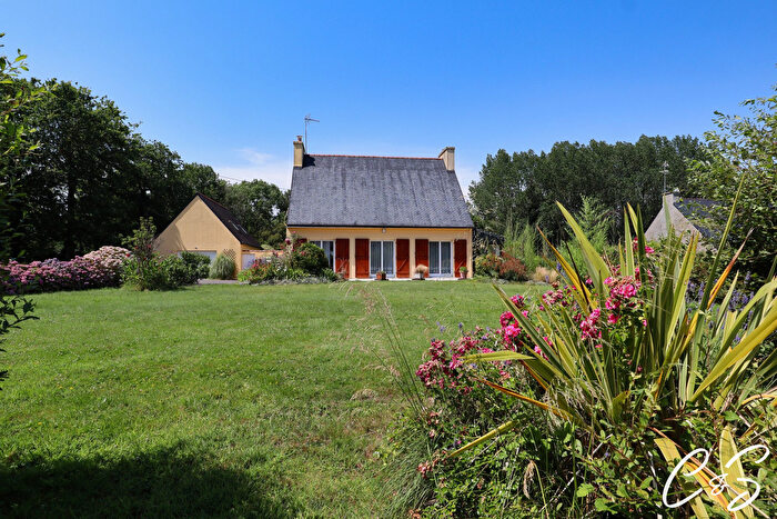Maison 5 pièces à Saint-Jean-Trolimon, à vendre